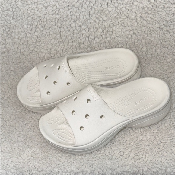 CROCS | Shoes | Crocs Womens Classic White Mules Only Used In Once ...
